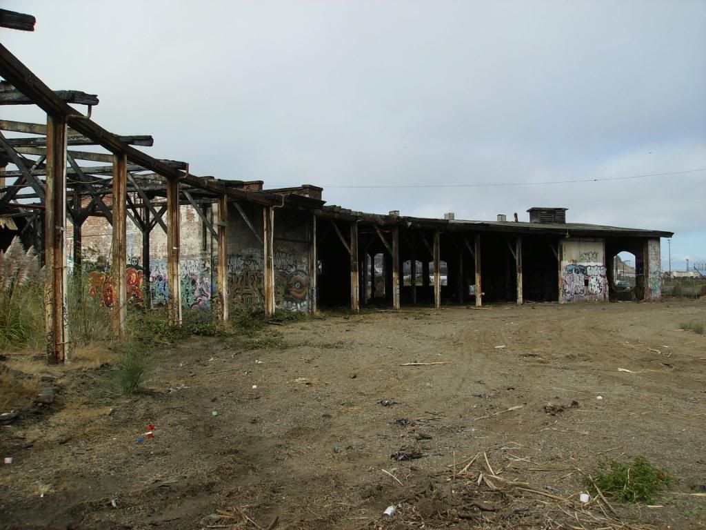 Bayshore Roundhouse - Thread - Urban Exploration Resource